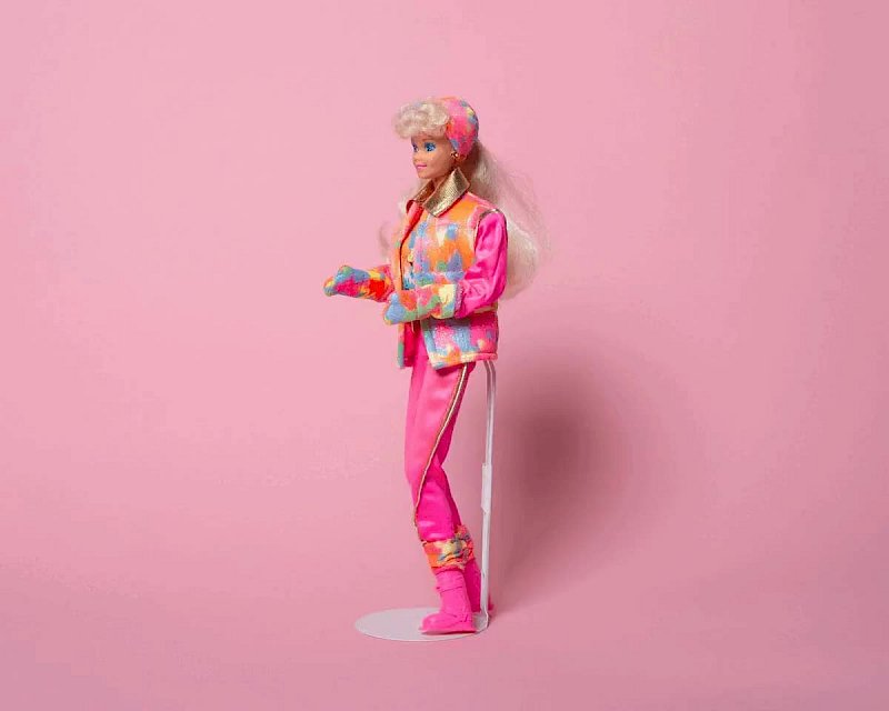 Hoe Barbie haar figuurtje weer in een modern vrouwbeeld ritste