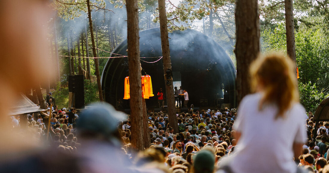 Een festival als een muziekreis, beginnend met een boottocht naar het ...
