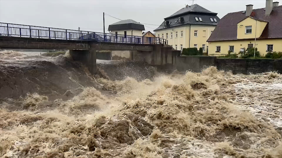Overstromingen teisteren Centraal-Europa, ‘apocalyptische toestanden’