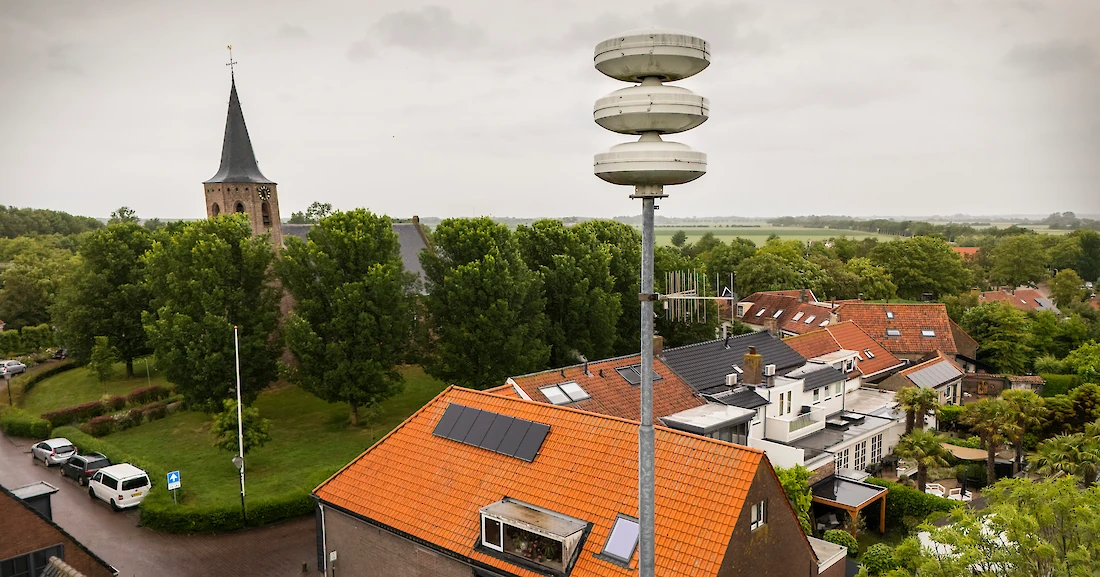 Hoelang loeit het luchtalarm nog?